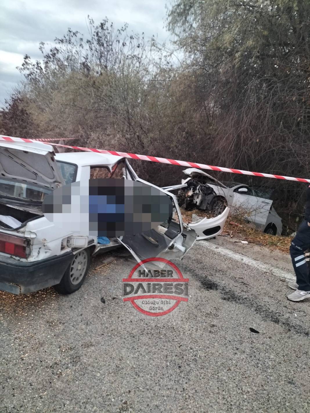Konya’da iki otomobil kafa kafaya çarpıştı: 2 ölü, 3 yaralı
