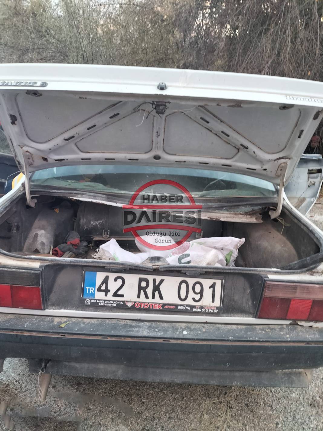 Konya’da iki otomobil kafa kafaya çarpıştı: 2 ölü, 3 yaralı